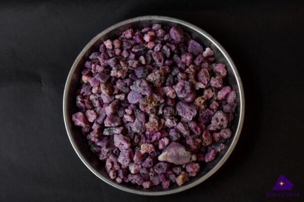 Ý Nghĩa và Tác Dụng khi sử dụng Đá Ruby Thô Vụn trong Phong Thủy - Đá ...